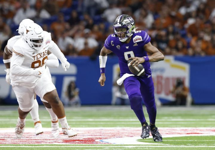 College Football Playoff Sleepers - Sports Gambling Podcast